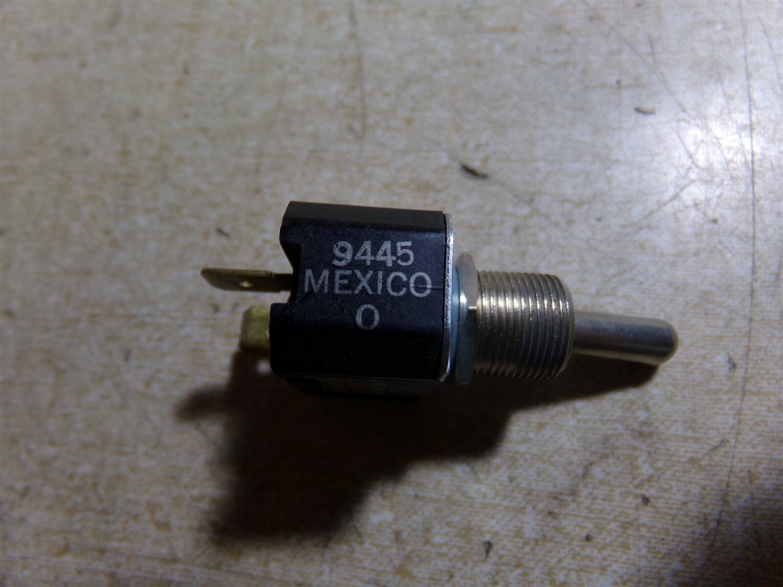 Carling 109-250 VAC Switch 9445 Toggle *FREE SHIPPING* | eBay