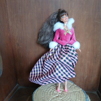 VTG WINTER RHAPSODY BARBIE DOLL BRUNETTE MATTEL AVON 1996 UGC LOOSE | eBay