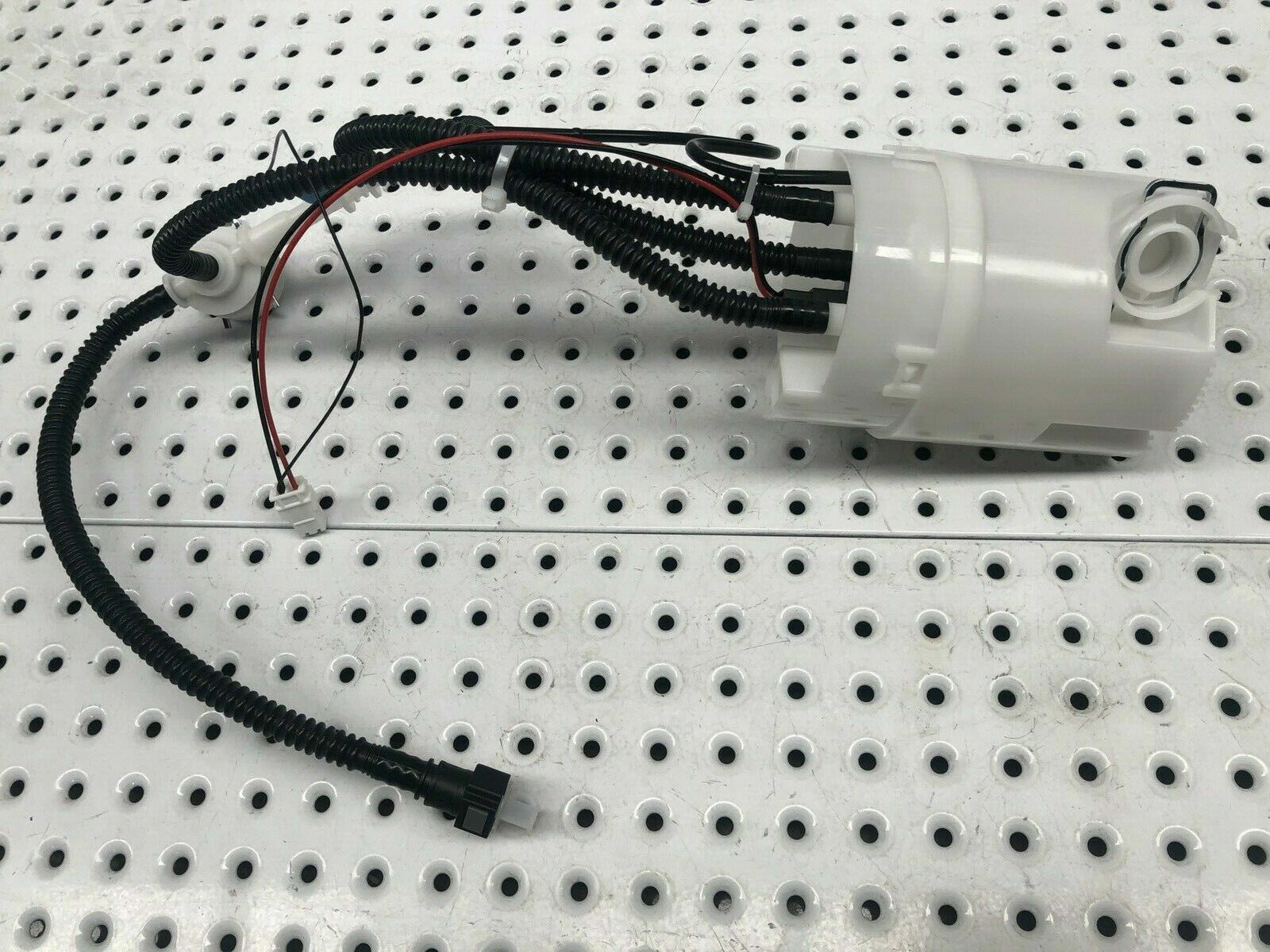 GENUINE QUALITY FUEL PUMP RANGE ROVER SPORT 3.6 TDV8 . L320 02/2007-12/ ...