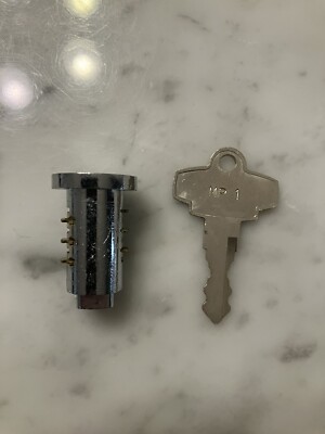 Special Lock & Key for Big Oak Capsule Vending Machine | eBay