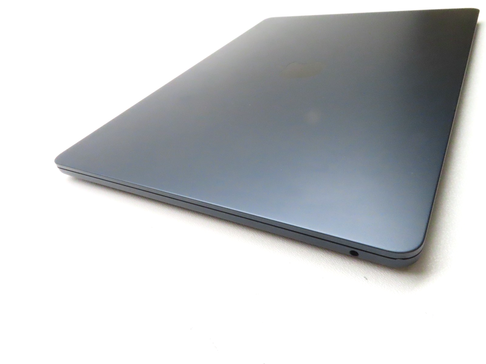 Apple MacBook Air A3114 2024 15" M3 10-Core GPU 8GB RAM 256GB SSD | eBay