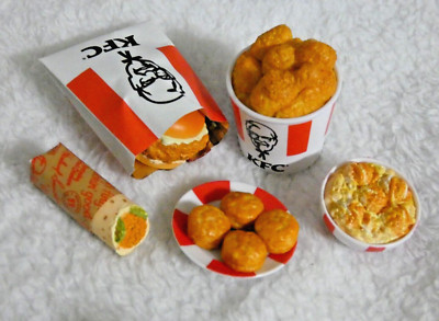 Zuru Mini Brands KFC Meal Lot of 5 ULTRA RARE ITEMS. Biscuits, Famous ...