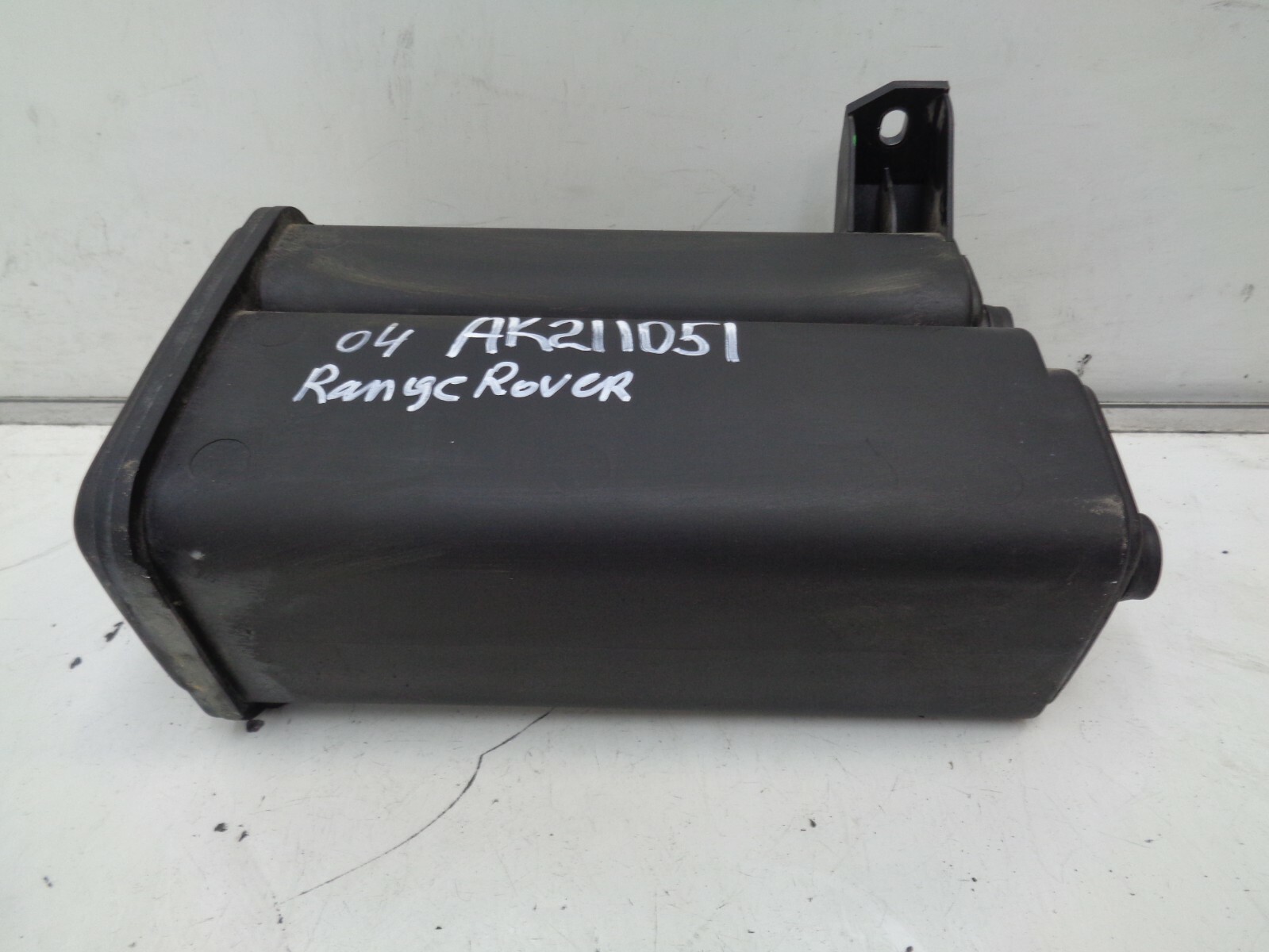 03-05 Land Range Rover Fuel Vapor Charcoal Canister Evap 6750014 OEM ...
