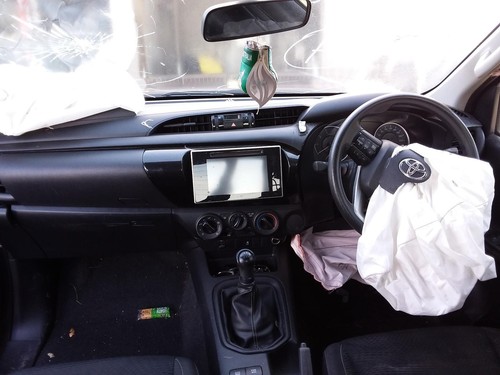 TOYOTA HILUX FAN SPEED RESISTOR 09/15- | eBay