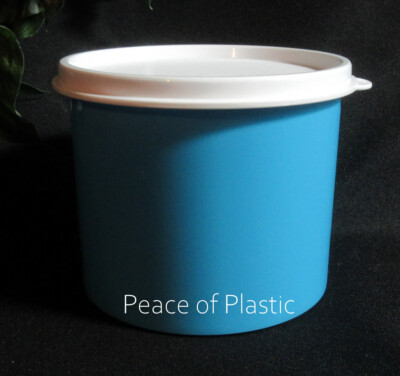 Tupperware New Snack Canister Blue 20 Ounce Stacking Storage Container ...