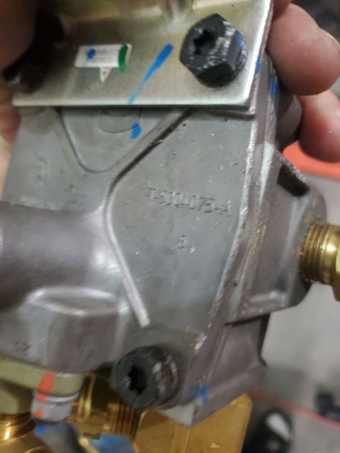 Bendix Air Brake R-12 Relay Valve 909828 for sale online | eBay