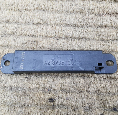 Mercedes W213 E Class Keyless Go Antenna Aerial 2139051100 W222 S Class ...