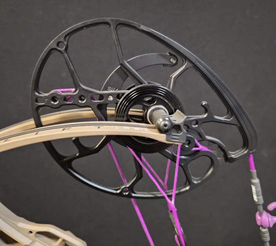 Mathews Lift RS Compound Bow | eBay