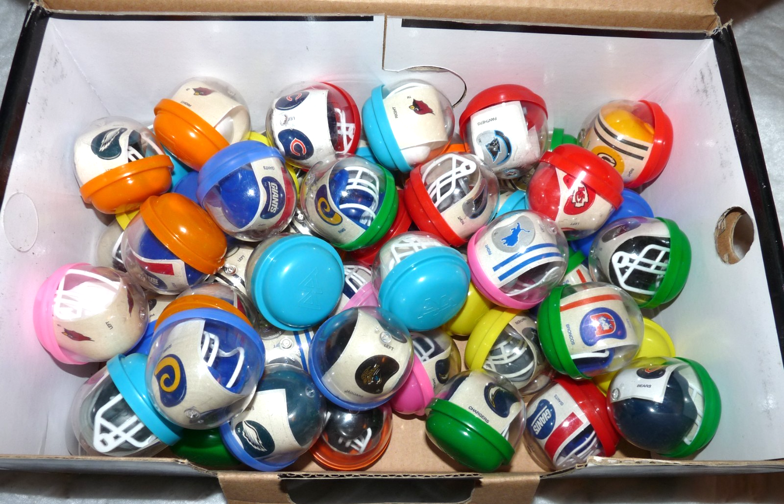 Vintage NFL Mini Gumball Vending Machine Football Plastic Helmets Lot ...