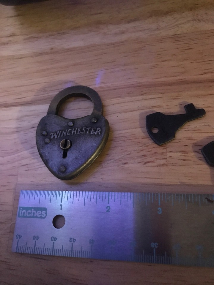 Winchester Gunsmith Padlock Lock Key Set Lot Patina x2 Keys Blacksmith ...