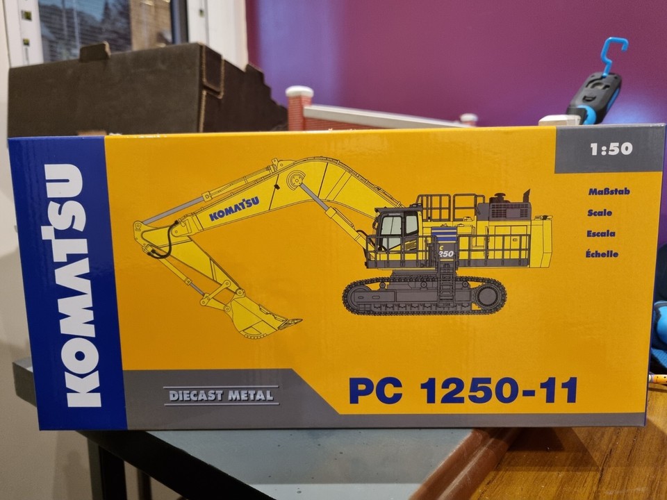 1:50 Komatsu PC1250-11 Backhoe Detailed Diecast Scale Model NZG 999 ...