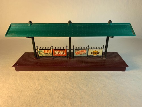 LIONEL POSTWAR 157, STATION PLATFROM, MAROON BASE (1952-1955) | eBay
