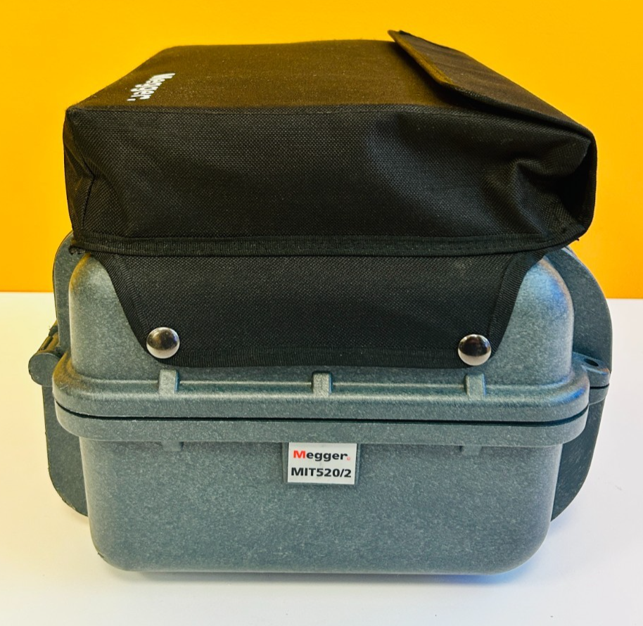 Megger MIT520/2 5 kV, Digital Insulation Tester. Tested + Manual + Accy ...