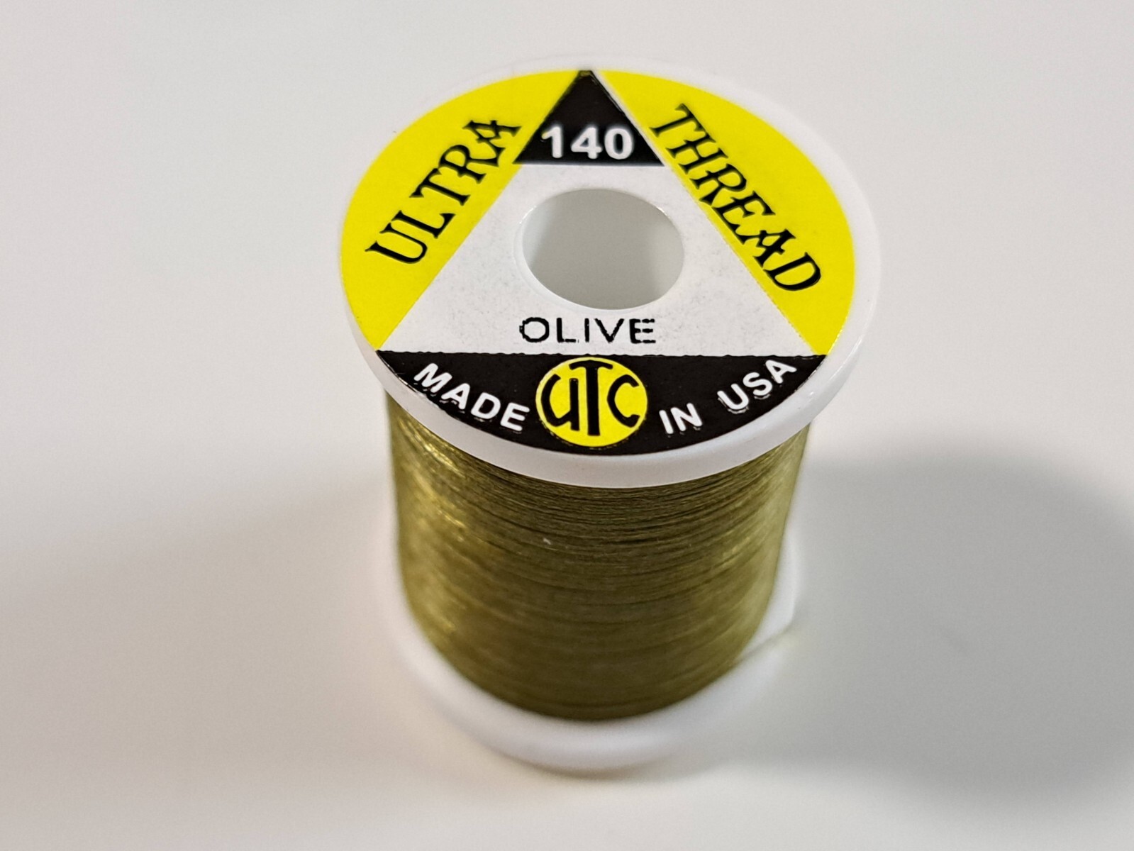 UTC Ultra Thread 140 Denier Fly Tying Medium Waxed Flat Jig Wrapping ...