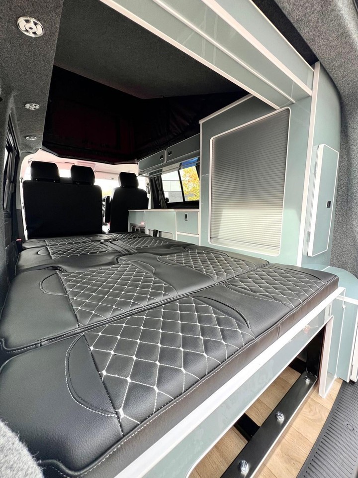 VW ALL-NEW TRANSPORTER T7 DSG COMMERCE PLUS GRAPHITE DUST *SINGLE SEAT ...