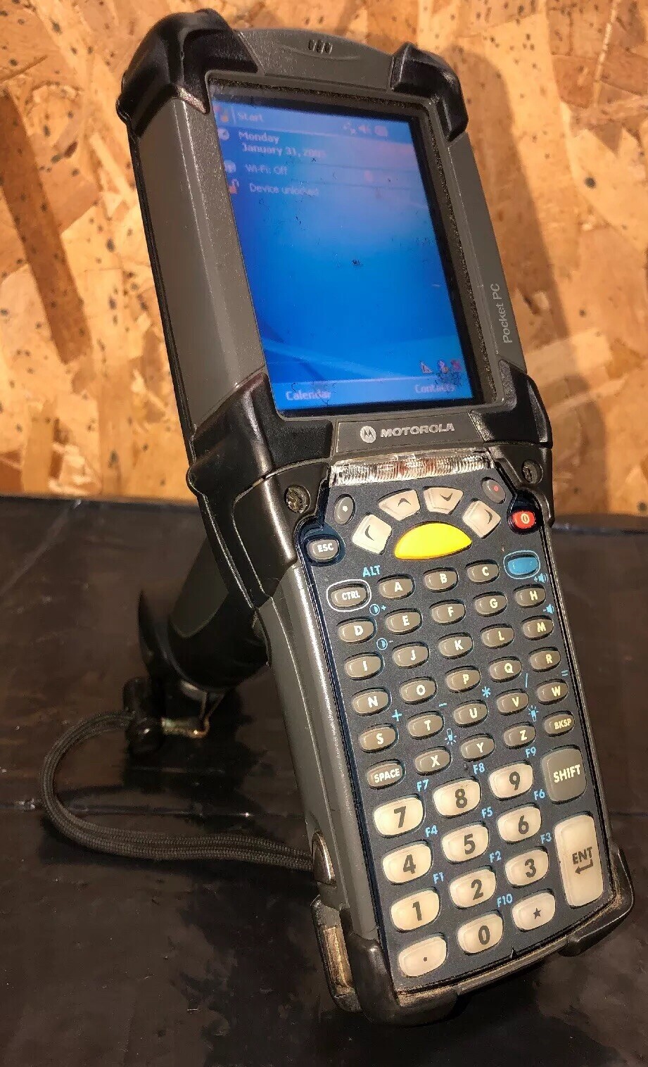 Motorola MC9090 GFOHJEFA6WR Wireless Laser Barcode Scanner Windows ...