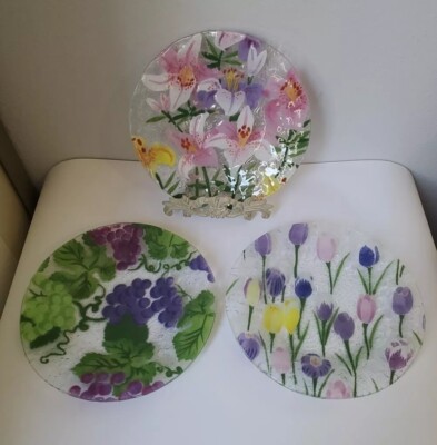 Lot Of 3 Anne C Ross Fused glass Plates 8 1/2 in Lilies, Tulips ...