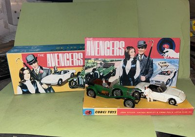 Corgi GS40 The Avengers Gift Set 40 Emma Peel Lotus Elan Steeds Bentley ...
