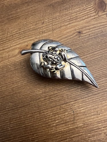 2 Inch Silver Leaf Brooch Pendant With Frog Toad Stone Eyes | eBay