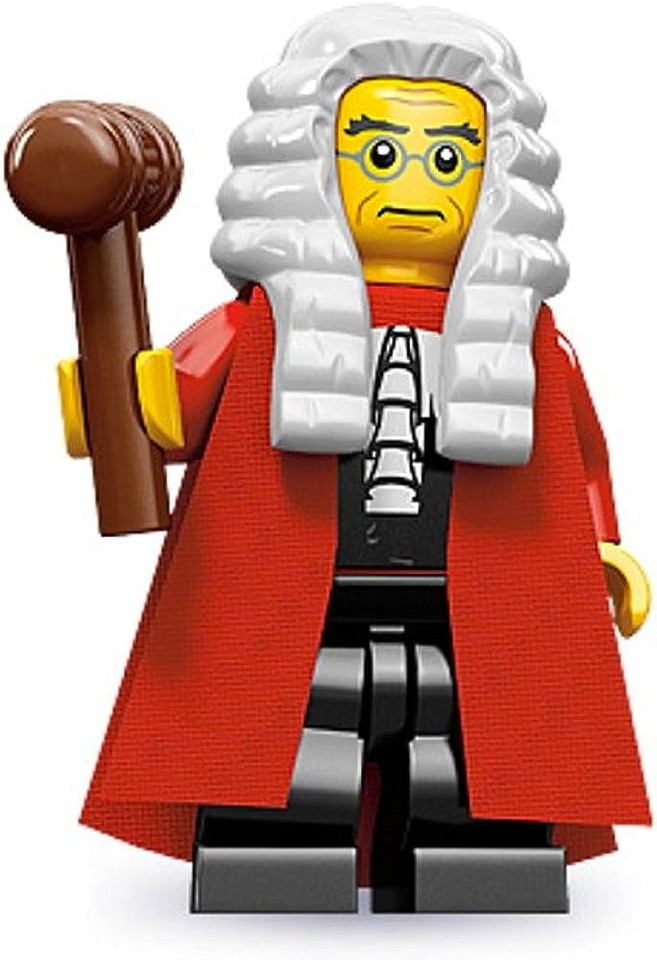 Lego 71000 Series 9 Collectible Minifigures - Brand New&Factory Sealed ...