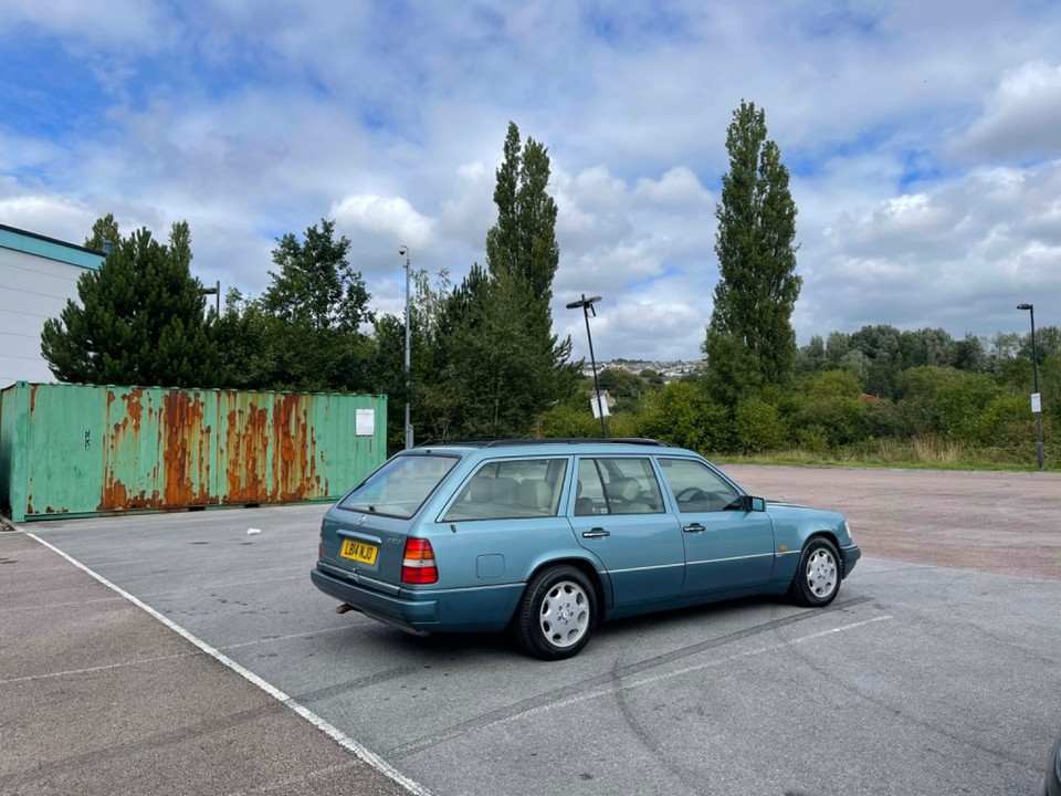 Mercedes S124 E320 Sportline Dogleg Manual W124 Estate Very Rare | eBay UK