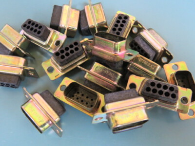 CINCH DEU-9P-FO Qty of 10 per Lot Housing Connector Position; D ...