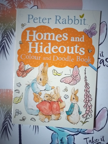 PETER RABBIT - HOMES AND HIDEOUTS - COLOUR AND DOODLE BOOK ...