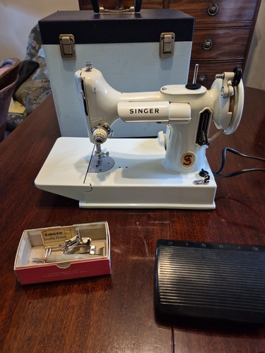 Singer 221k Featherweight White Electric Sewing Machine Vintage Antique ...