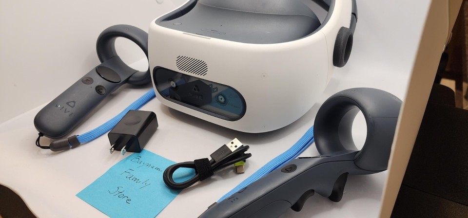 HTC VIVE Focus Plus VR Headset Kit 6DOF Enterprise Virtual Reality QC 3 ...