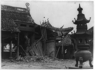 Ruins,temple,China,Japanese bombing,war damage,Sino War,destruction ...