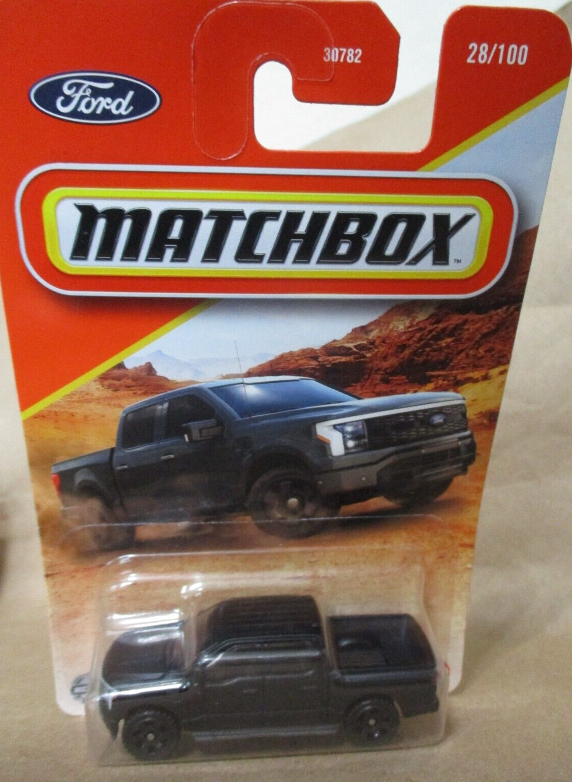 Matchbox 1-125 series #28 2022 Ford Lightning Pickup Matte Black 1/64 ...