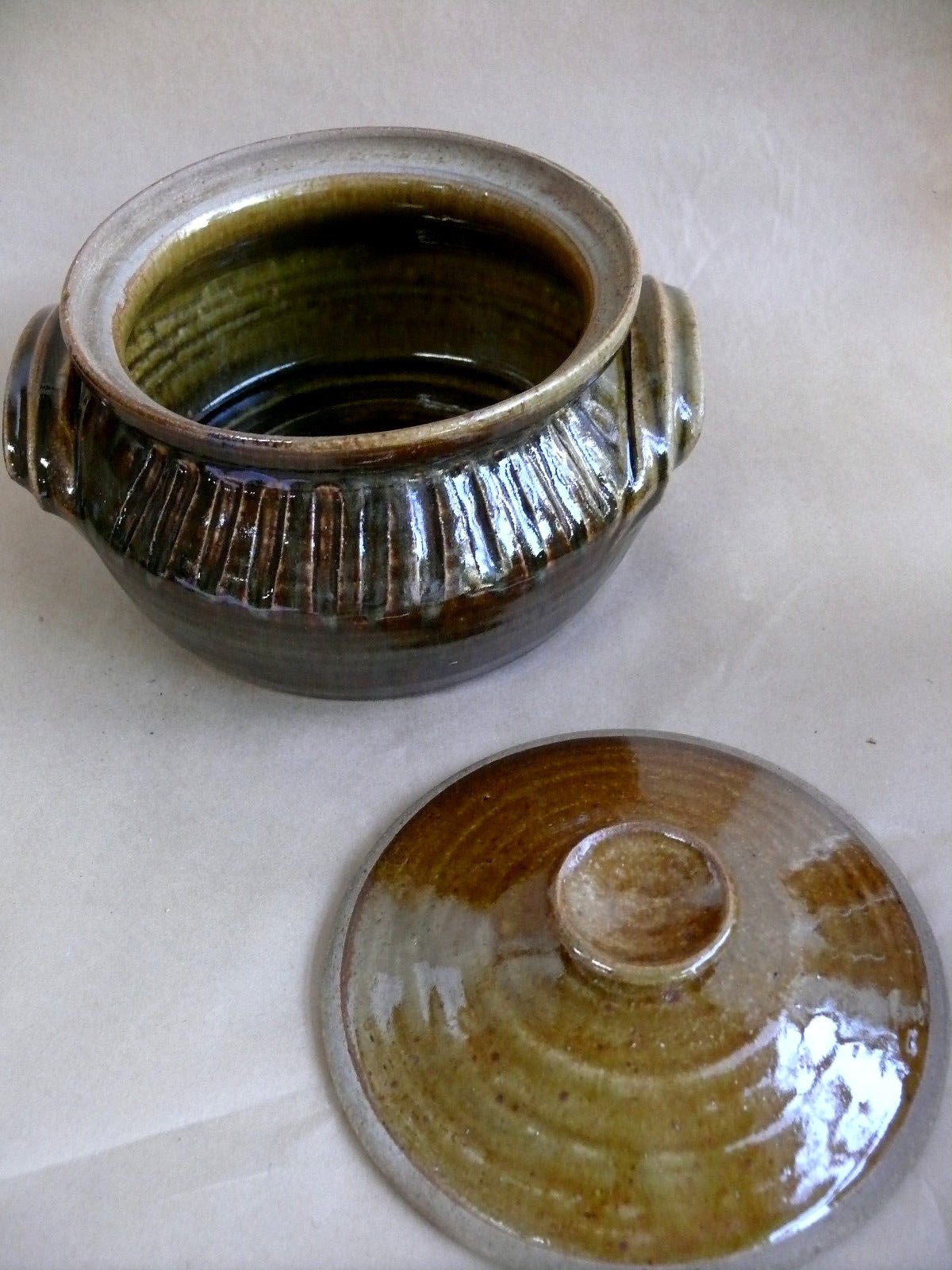 COL LEVY STUDIO CERAMIC ARTIST AUSTRALIAN POTTERY LIDDED POT CASSEROLE ...