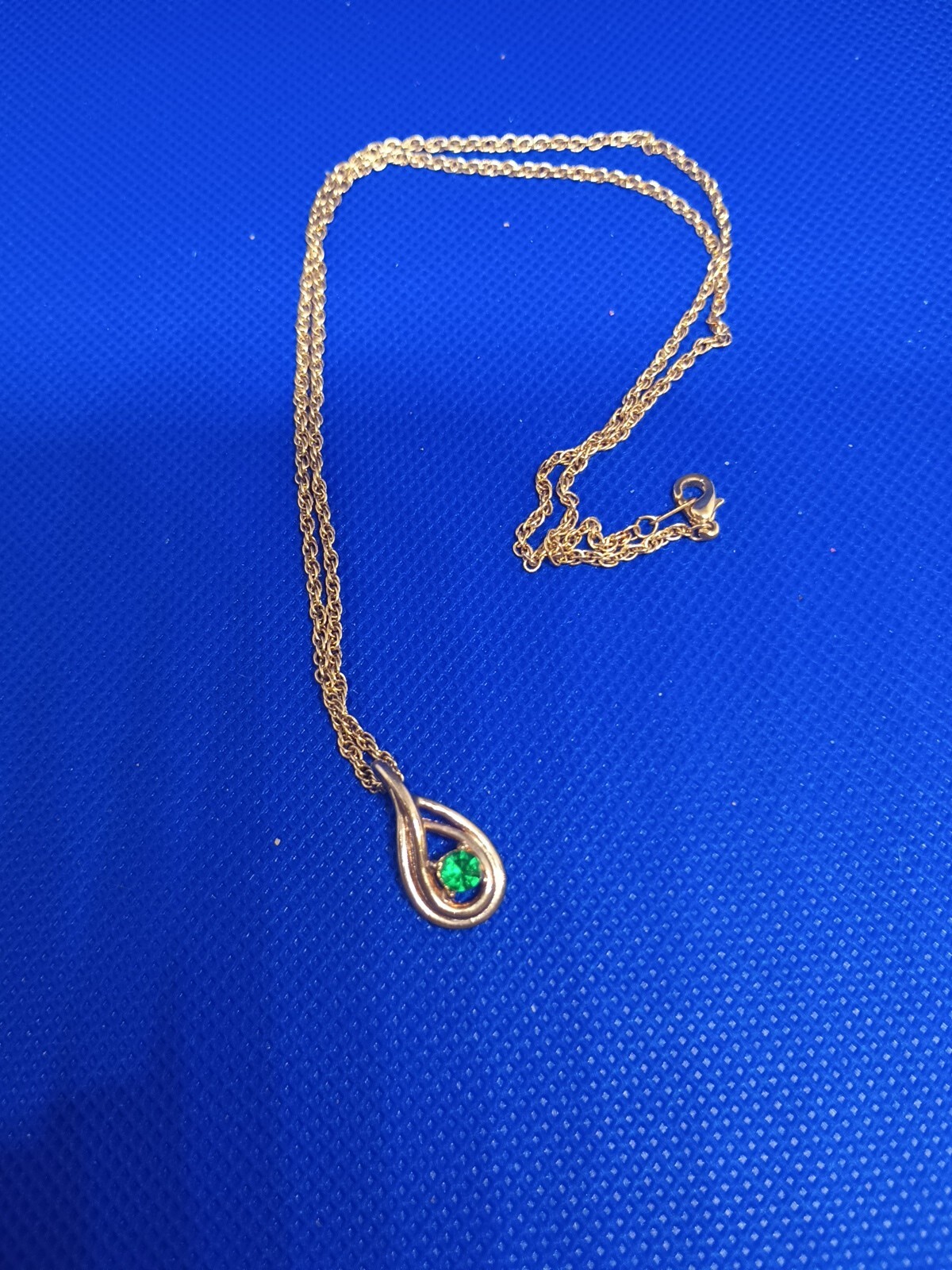 Vintage Ronté of Beverly Hills Gold Filigree Love Knot - Gem