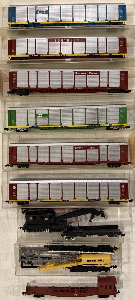 Lot of 32 N Scale Train Cars RAPIDO TYPE COUPLERS Crane Flatcar Heavy ...