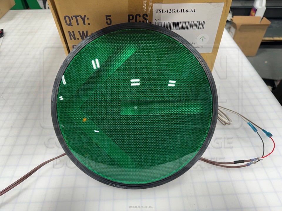 NEW 12" Leotek GREEN ARROW LED Traffic Light Signal Lens 120V TSL-12GA ...