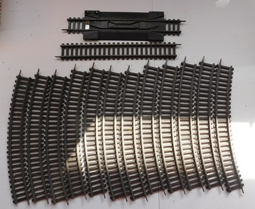 MARX Black Snap-Track: 12 Curves, 2 Straights One with the Rerailier ...