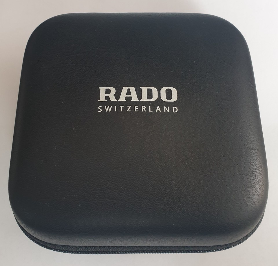 RADO JUBILE` "ANATOM" DAMENUHR MIT 72 DIAMANTEN ZUS. ca. 0,60 ct., BOX ...