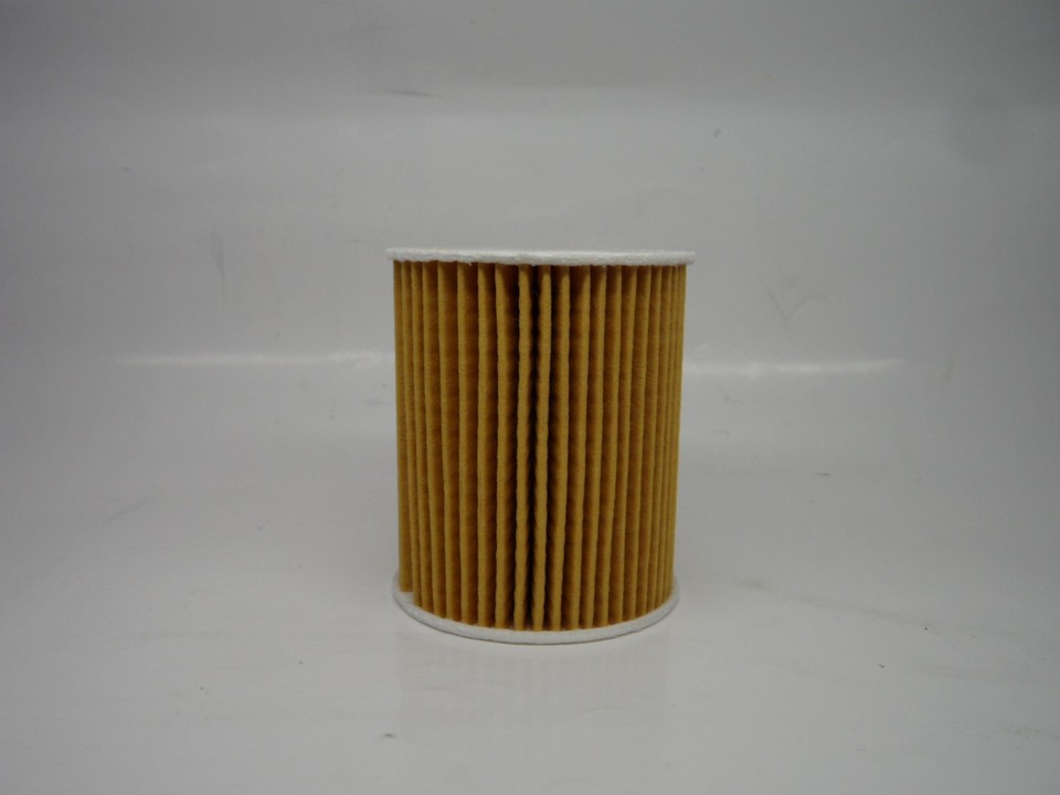GENUINE OEM VW AUDI SKODA OIL FILTER 03P115562 | eBay