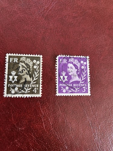 Rare Queen Elizabeth II 1959 Postage Revenue Stamp 3d Purple and khaki ...