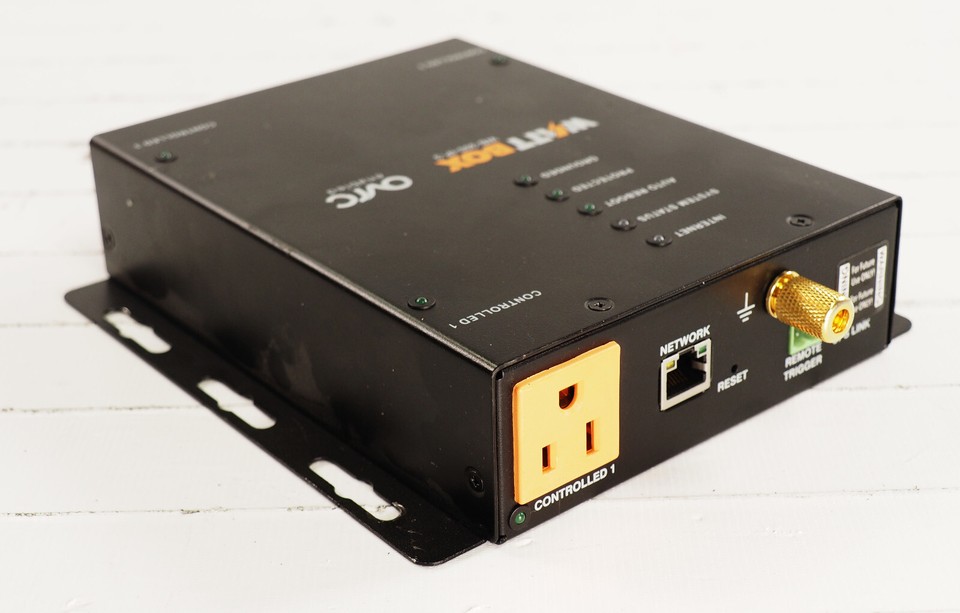 WATTBOX WB357 WB-300-IP-3 OUTLET POWER SURGE CONDITIONER (Without ...
