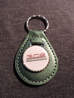 FORD 302 HIGH PERFORMANCE MUSTANG 302HP EMBLEM LOGO KEYCHAIN KEYRING ...