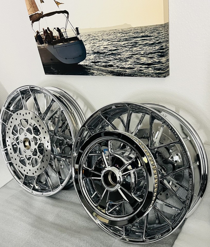 Harley 2024 CVO FUGITIVE Touring STREET GLIDE Chrome Wheels OEM HD Rims ...