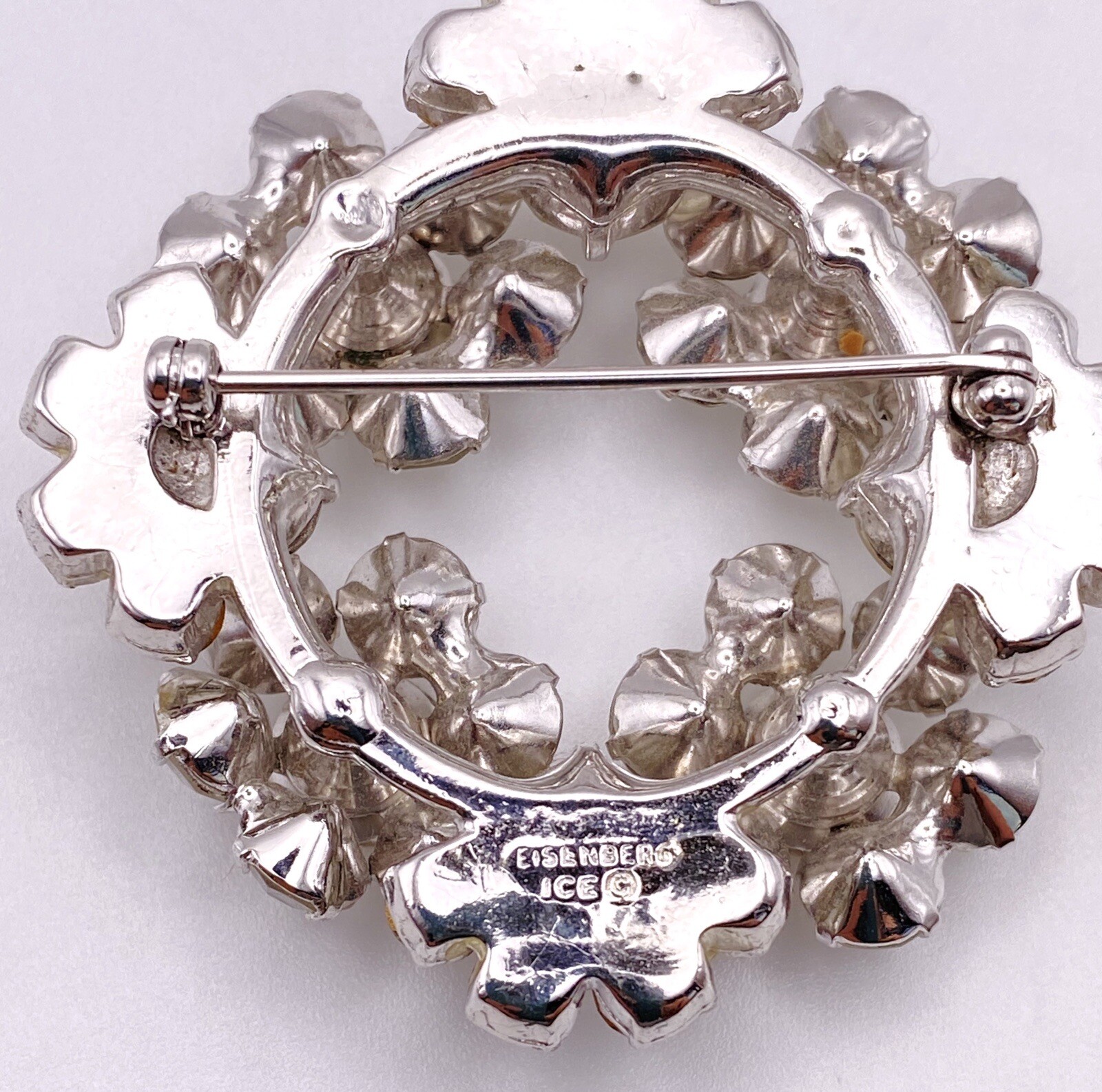 Vintage Eisenberg Ice Wreath Brooch Pin CLEAR Rhinest… - Gem