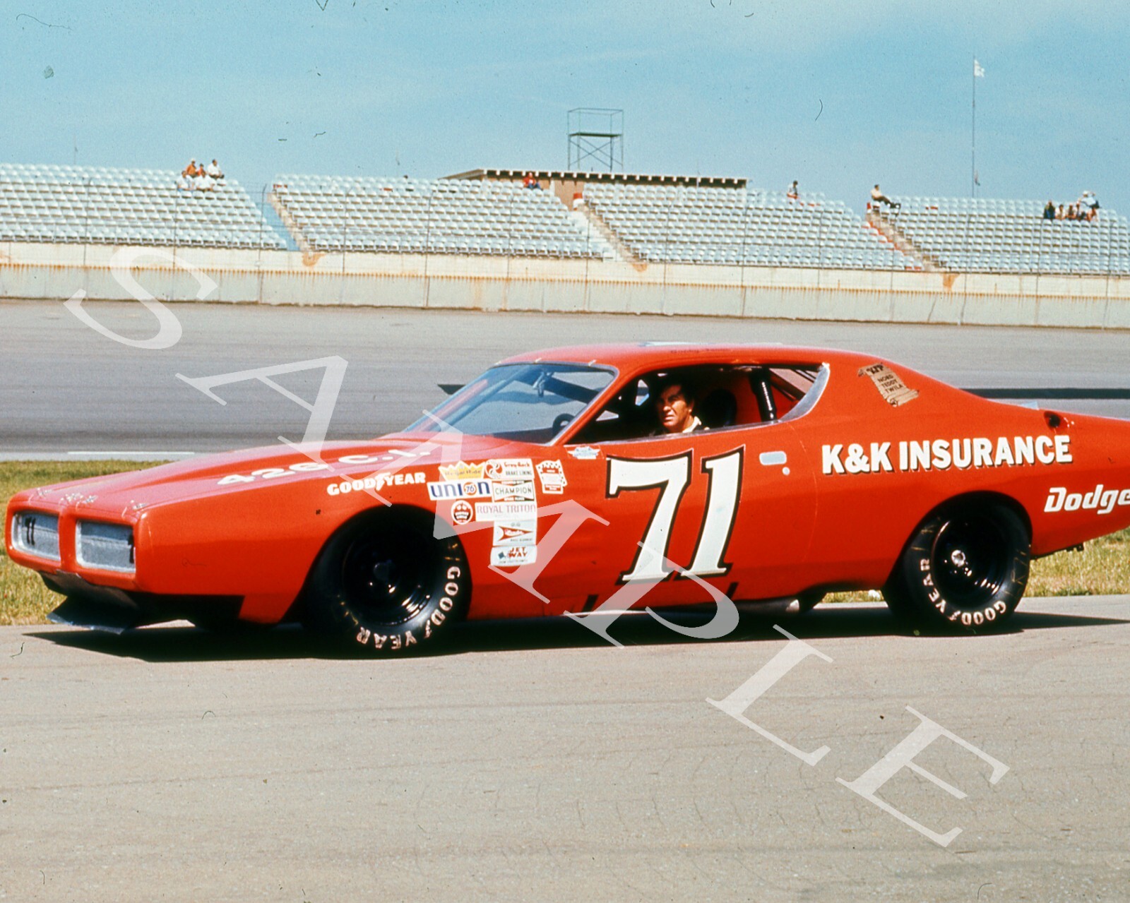 BOBBY ISAAC #71 K&K INSURANCE DODGE AT THE DAYTONA 500 8X10 GLOSSY ...