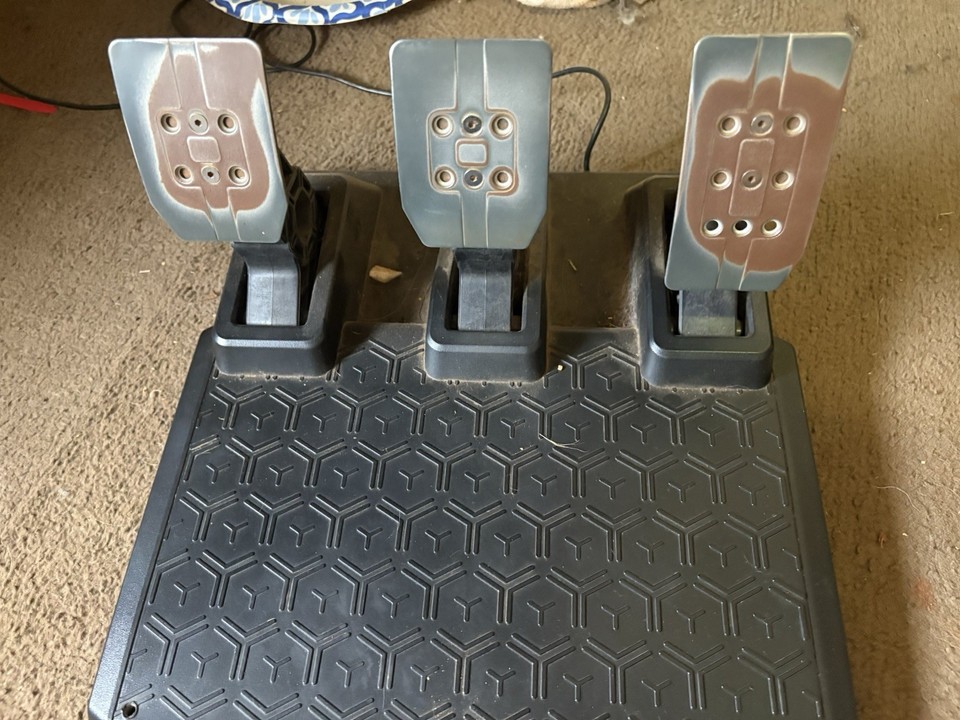 Send Offer Thrustmaster T300 Wheelbase,Pedals, Ferrari 458 Challenge ...