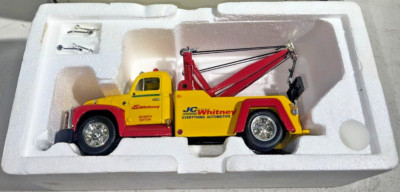 J.C. WHITNEY 1955 DIAMOND-T TOW TRUCK WRECKER FIRST GEAR DIECAST #19 ...