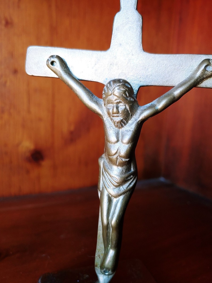 Protestant Cross Vs Catholic Cross