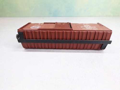 USED AHM HO Scale 40' Steel Box Car Atlantic and Danville A&D #2005 ...