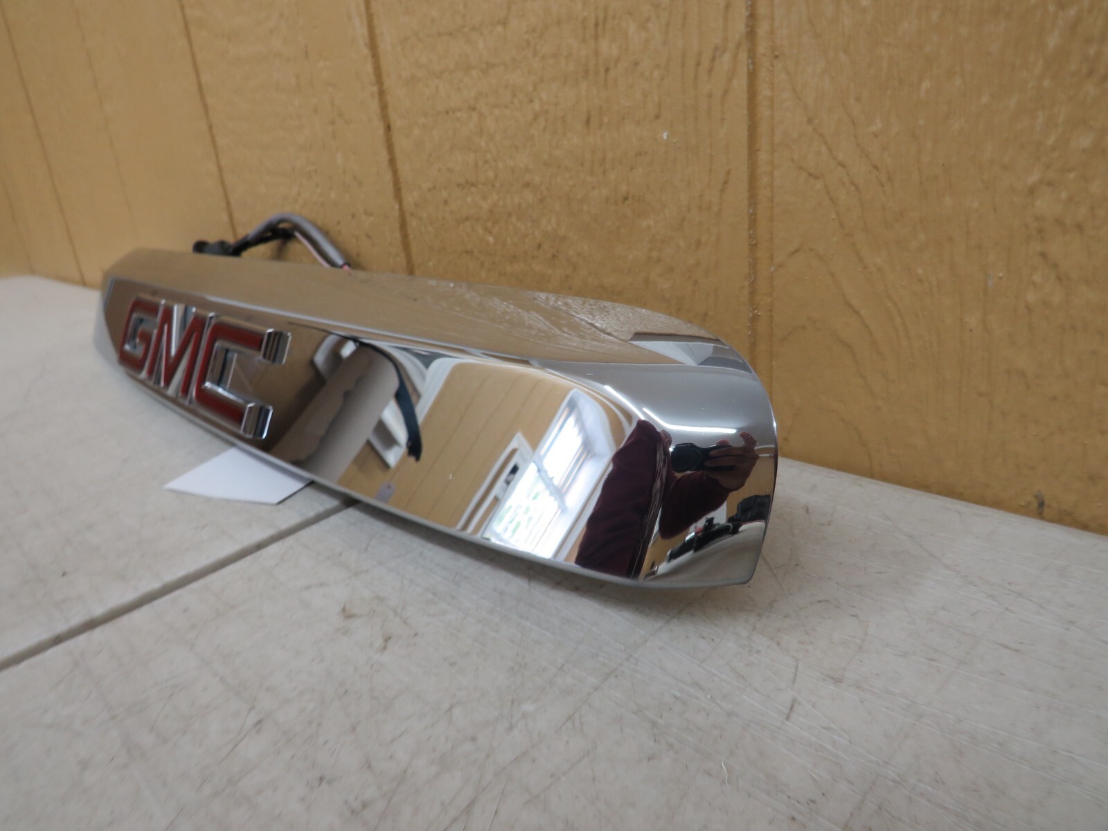 2007 2008 2009 2010 2011 2012 GMC ACADIA REAR TRUNK MOLDING WITH CAMARA ...