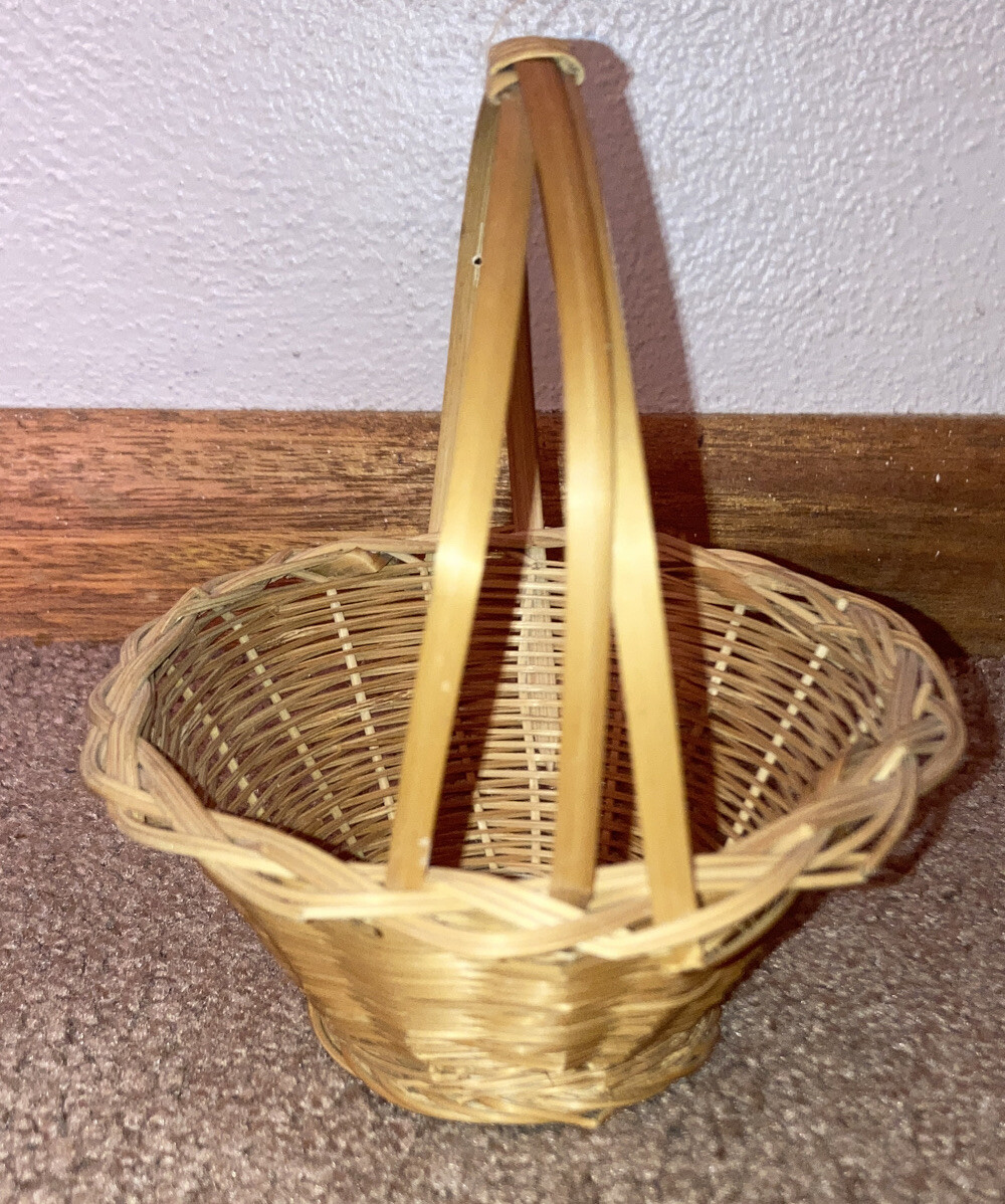 Vtg 90s Woven Wicker Basket Tapered w/ Handle Small Rattan Round Decor ...